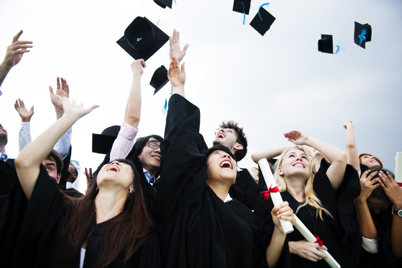 Nuestros estudiantes y recién graduados en Unisant Ecuador – UNISANT ...